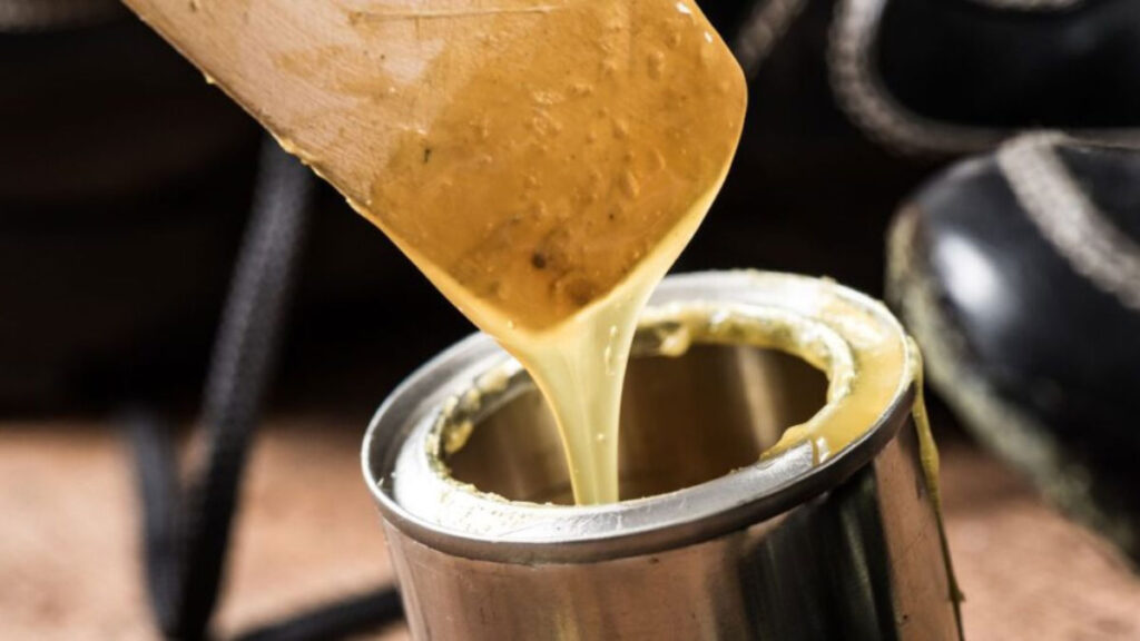 How to Make Super Glue Stronger: Tips for Maximum Adhesion