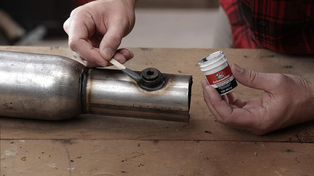 Loctite 242 vs 243: Which Threadlocker is Best for Your Needs?